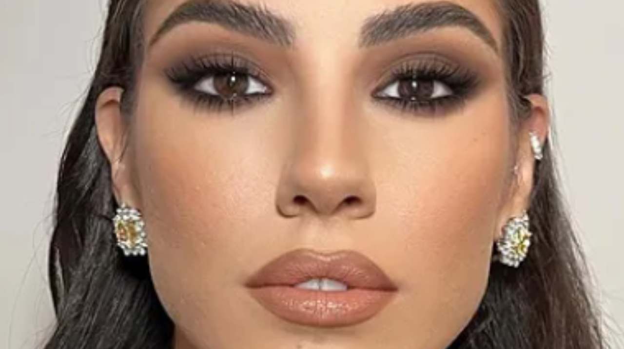 Giulia De Lellis | costume leopardato da infarto | attimi bollenti in ...